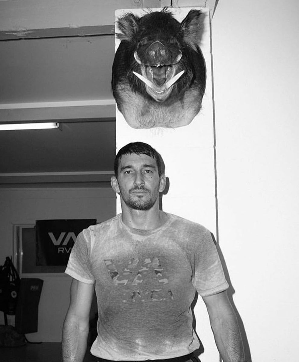 DUSTIN BARCA | BURGER TV – BLAK BEAR SURF CLUB